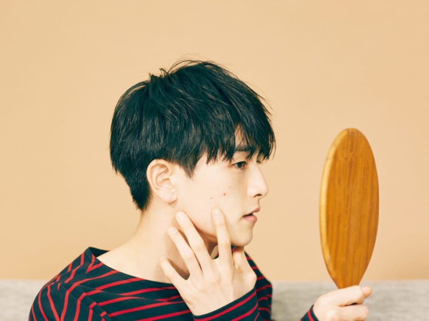 気になるニキビを隠しながらケア！ MNKBから頼れる薬用コンシーラー発売 メンズノンノウェブ | MEN'S NON-NO WEB