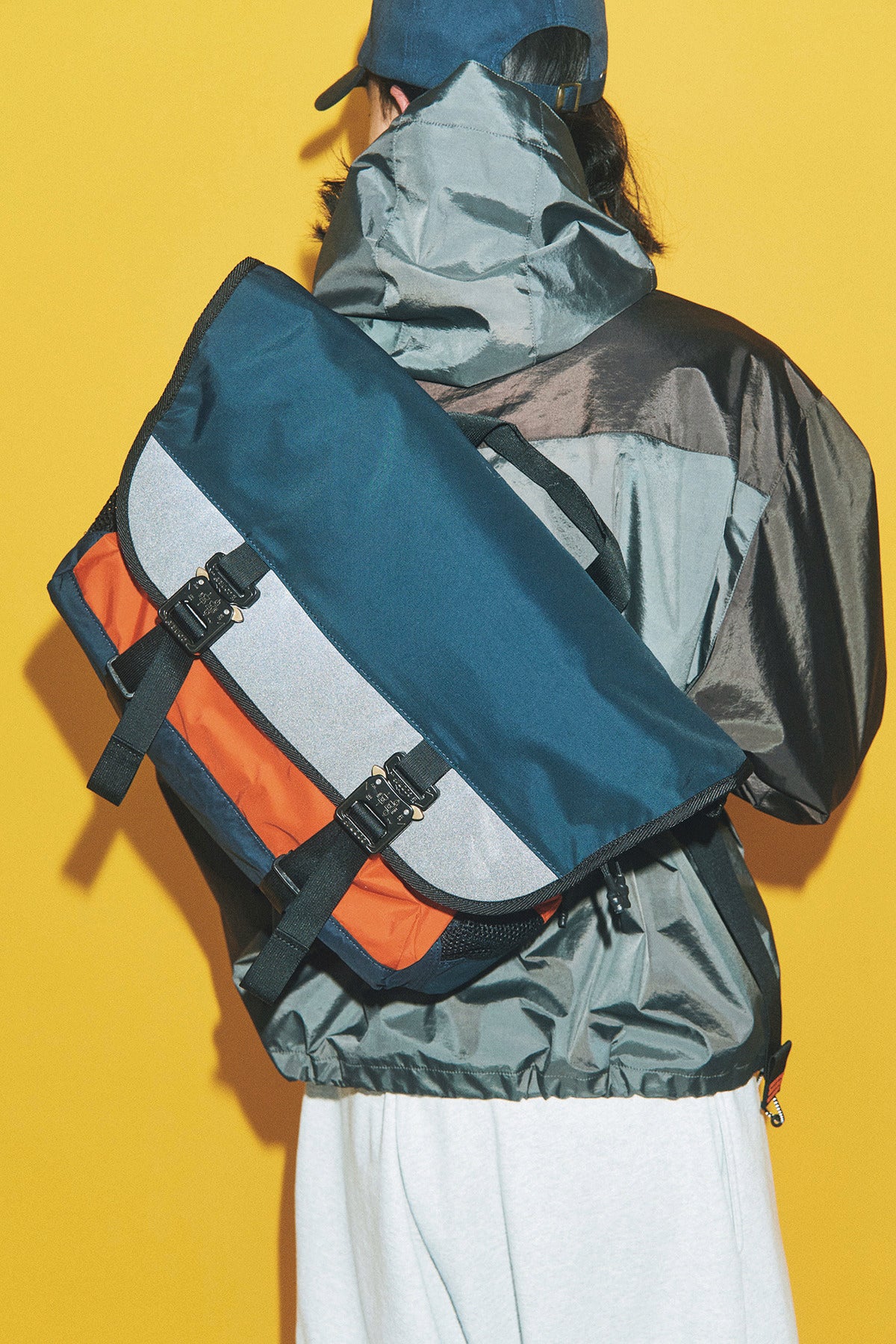 大荷物派が今季選ぶべき「デカショルダー」10選【今最高に“使える”バッグ】 メンズノンノウェブ | MEN'S NON-NO WEB