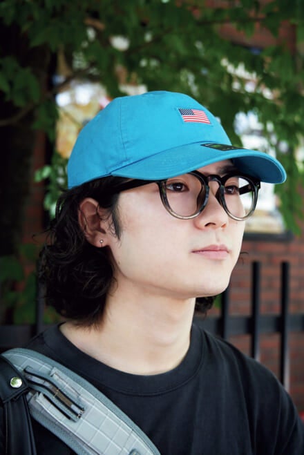 「帽子×黒縁メガネ」は街のおしゃれな人たちの黄金律だった！[23年夏のトレンドキーワード＃14] メンズノンノウェブ | MEN'S NON ...