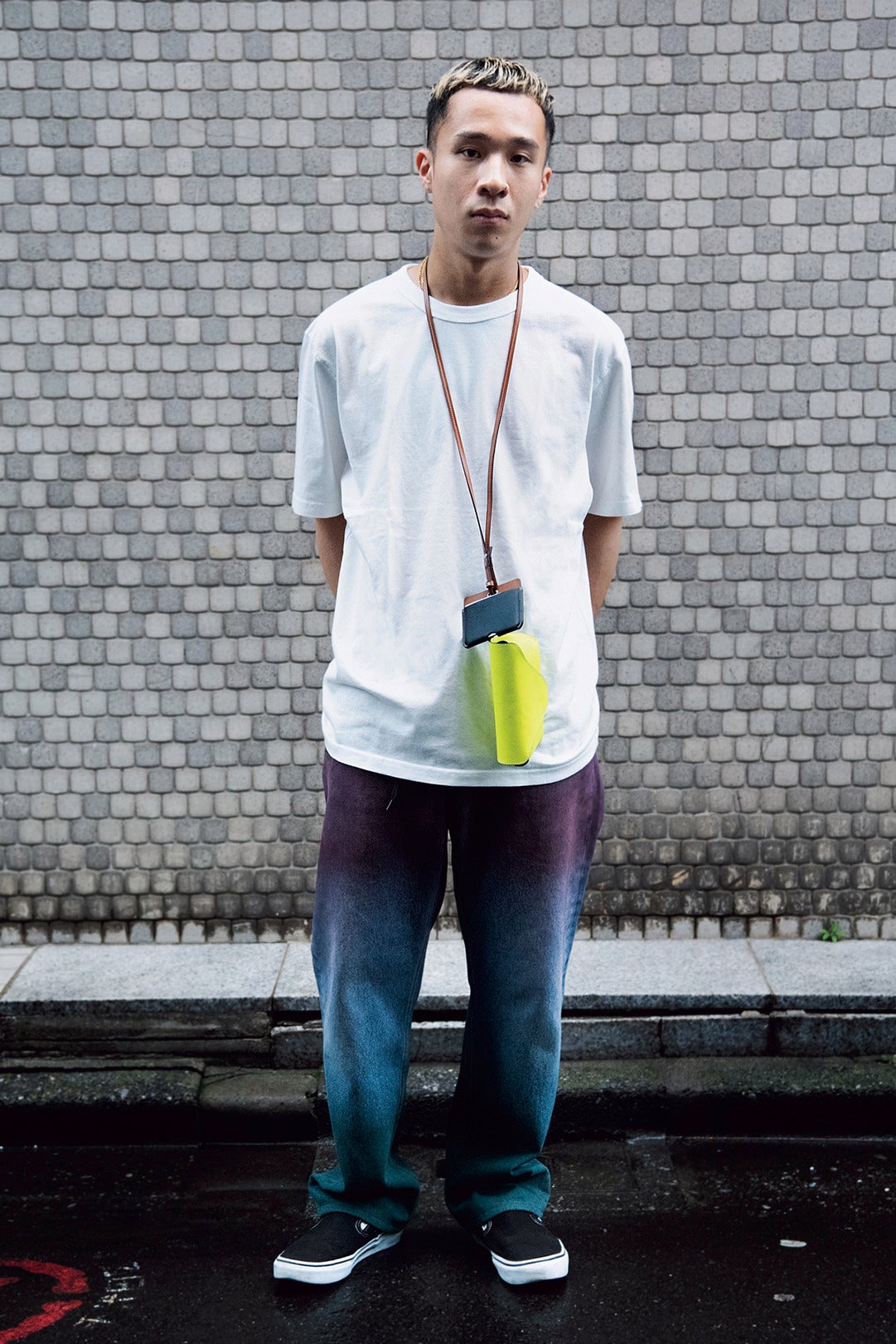 「ユニクロ白T」の正解着こなし4選。ロエベやマルニとのミックスでエアリズムやコットンTを格上げ！ メンズノンノウェブ | MEN'S NON ...