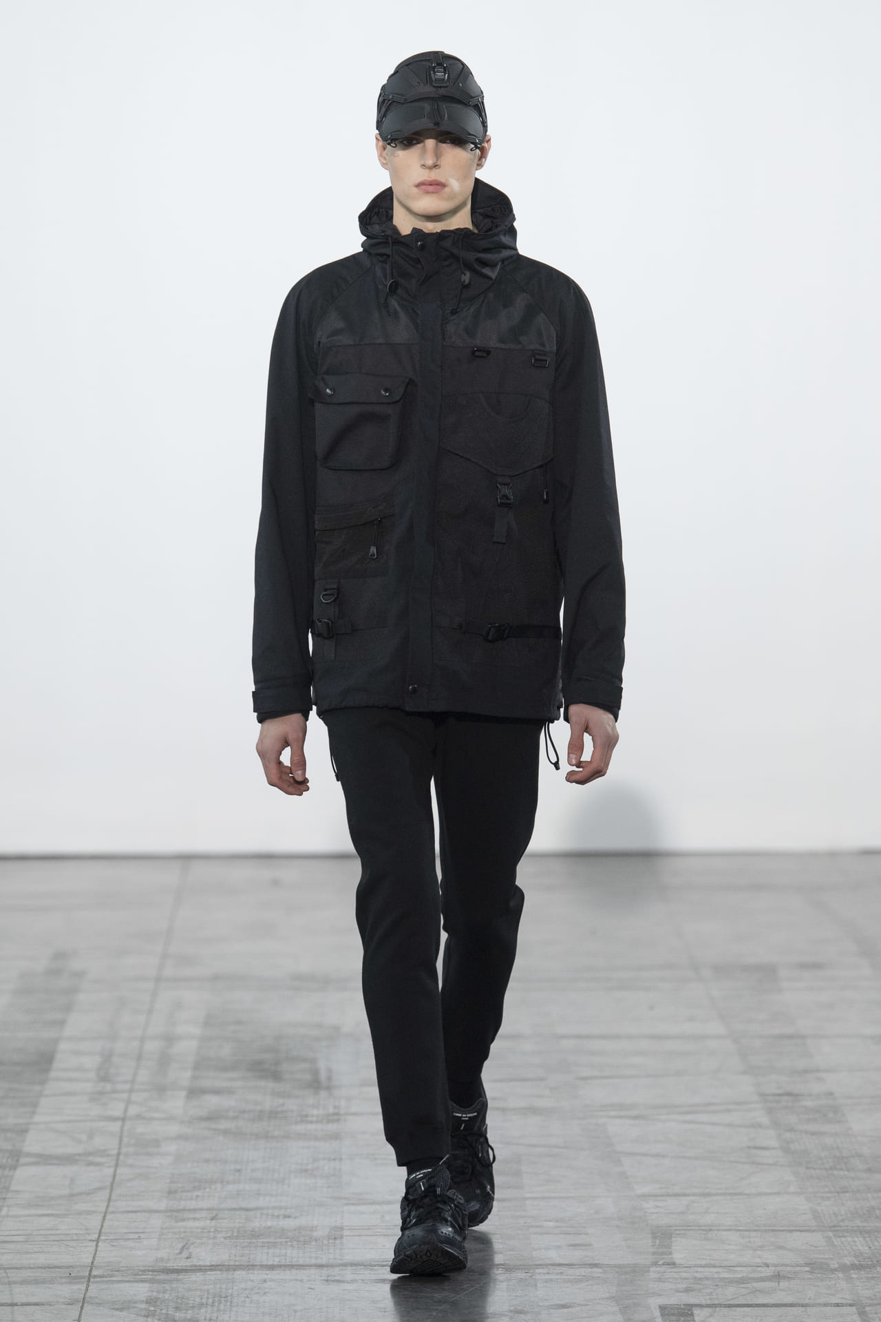 いま狙うべき「コラボな黒スニ」4選。発売迫る“ニューバランス×コム デ ギャルソン・オム”、“オールスター×G-ショック”…争奪戦必至！ メンズノンノウェブ | MEN'S NON-NO WEB