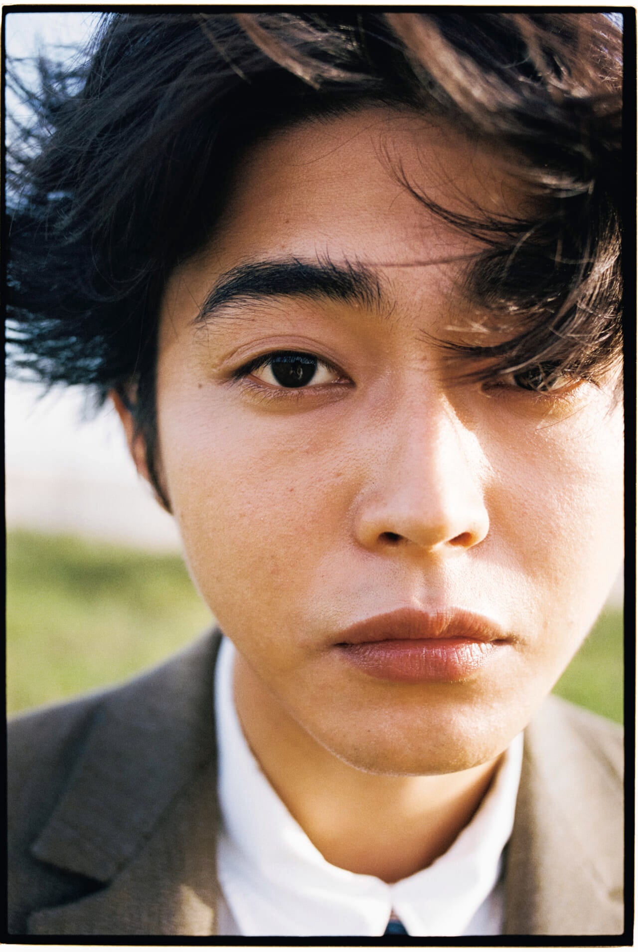 心地よいセッションから生まれる「いい写真」。川島小鳥と倉 悠貴、秋のはじまりの海で。 メンズノンノウェブ | MEN'S NON-NO WEB