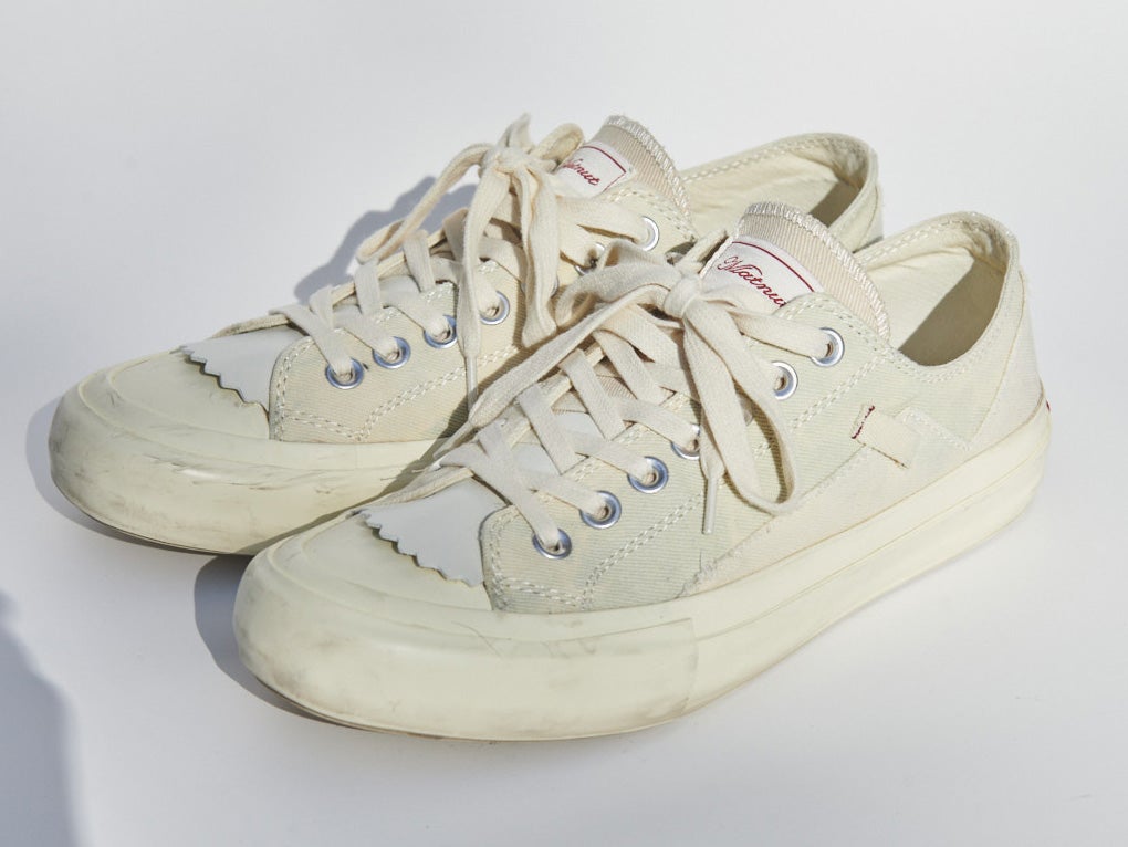 ニューバランス…合わせやすい、だけじゃない。ひねりのある「モノトーン」スニーカー4選。 メンズノンノウェブ | MEN'S NON-NO WEB