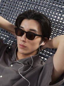 完売前に買うべき「ユニクロ」のオラつかないサングラス5選。ALL1,990円のコスパ最強アイテムの実力は？エディターと服好きモデルが試着＆本音レビュー！ メンズノンノウェブ | MEN'S ...